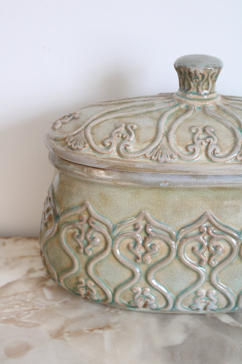 Green Ceramic Large Covered Vessel Dish – Jubilee Thrift